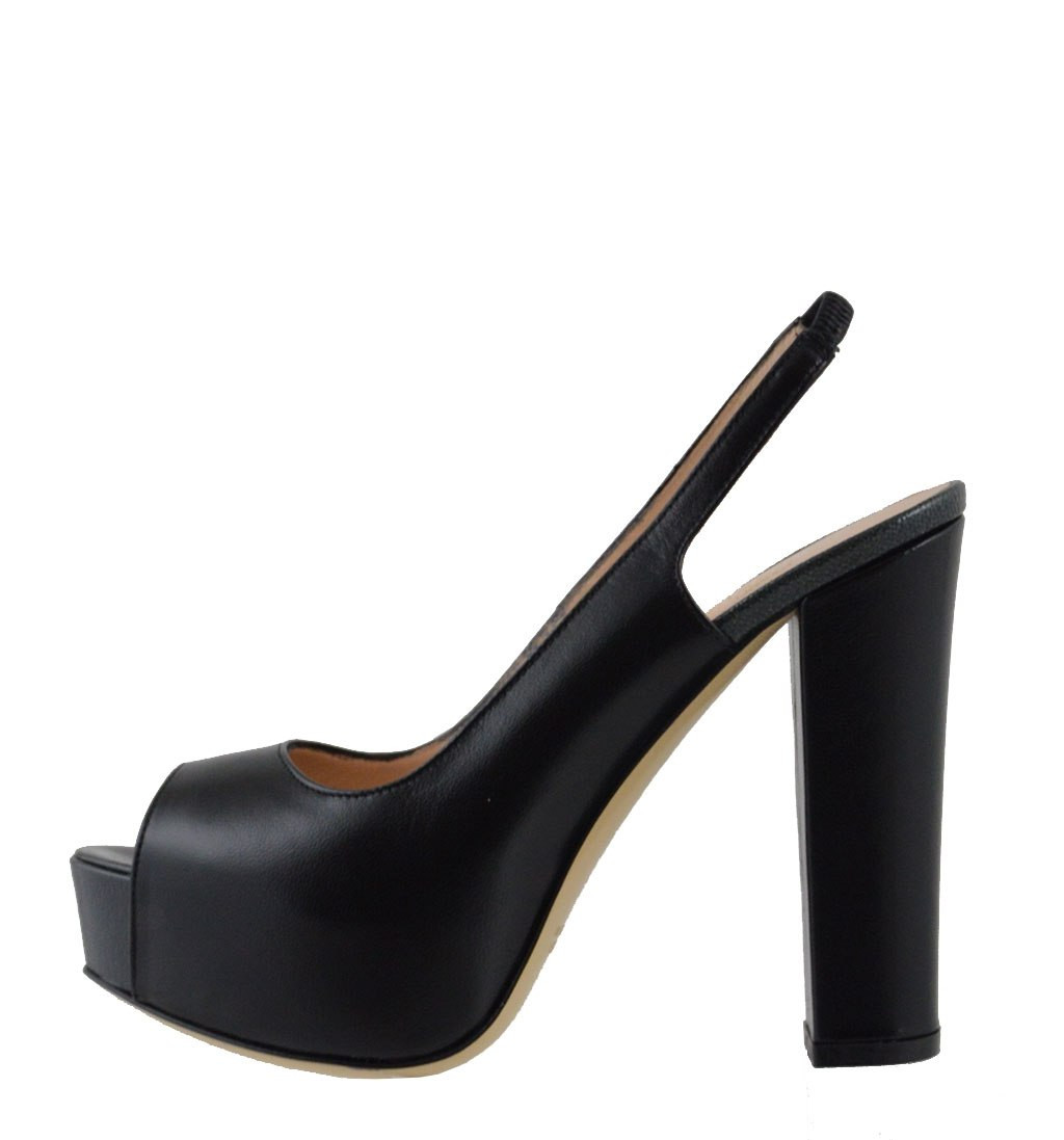 Aldo Castagna sandali open toe da donna in pelle. Modello chanel ...